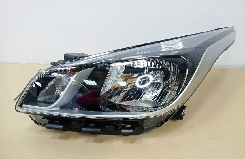 Фары автомобильные