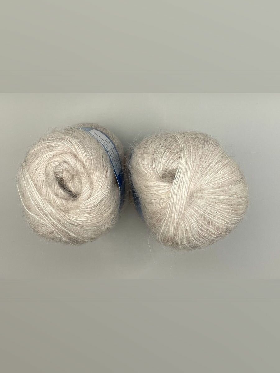 Два мотка пряжи MENCA Mohair Yarn(аналог Alize Kid moher),03-светло-бежевый,50%-мохер,20%-шерсть,30%-нейлон,50гр.-615м.