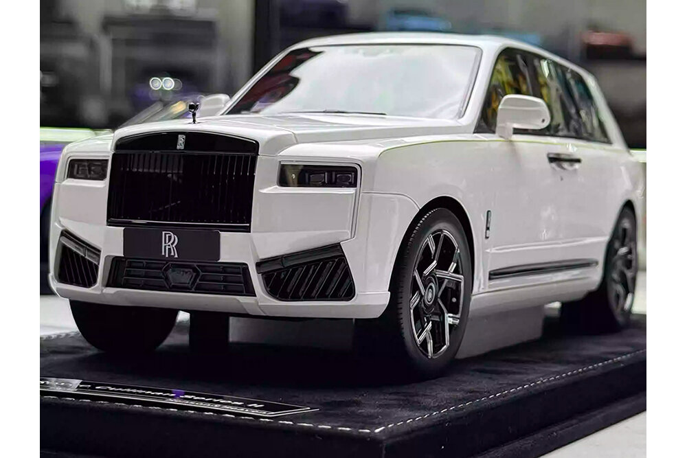 Модель коллекционная HH MODEL Rolls royce cullinan-ii 2025 white / роллс ройс калинан 2 белый (10/30)