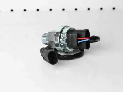 Датчик давления масла SHACMAN F3000/X3000 Евро-4,5 (дв. WP12, с проводом) 612600090920