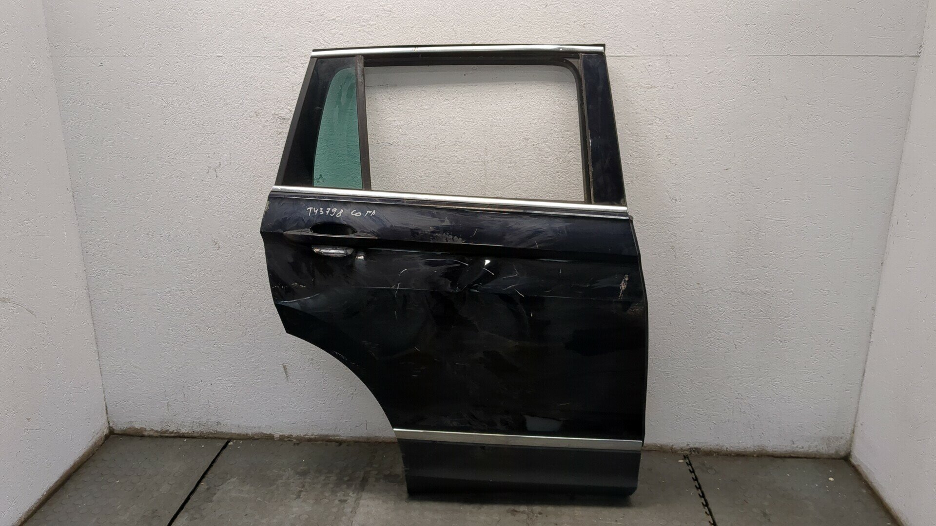 Дверь боковая (легковая) правая задняя Volkswagen Tiguan Б/У