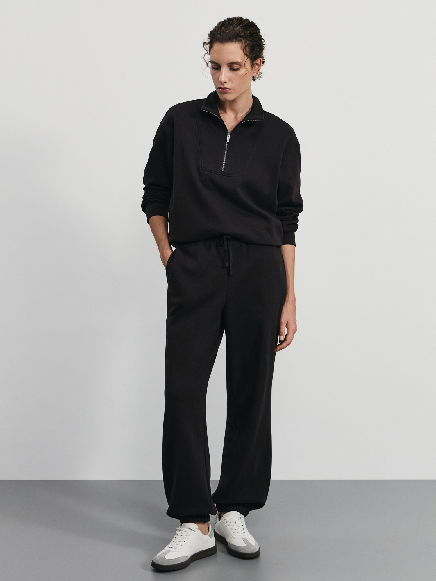 Брюки джоггеры