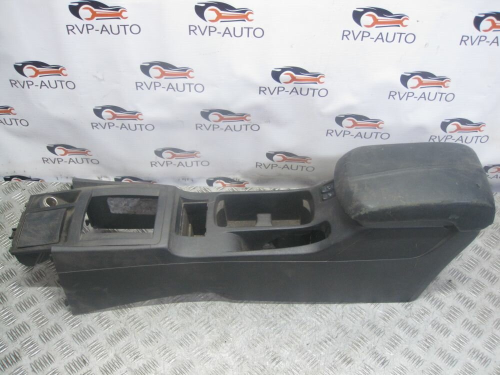 Подлокотник Nissan Primera P12E 2001-2008 Nissan