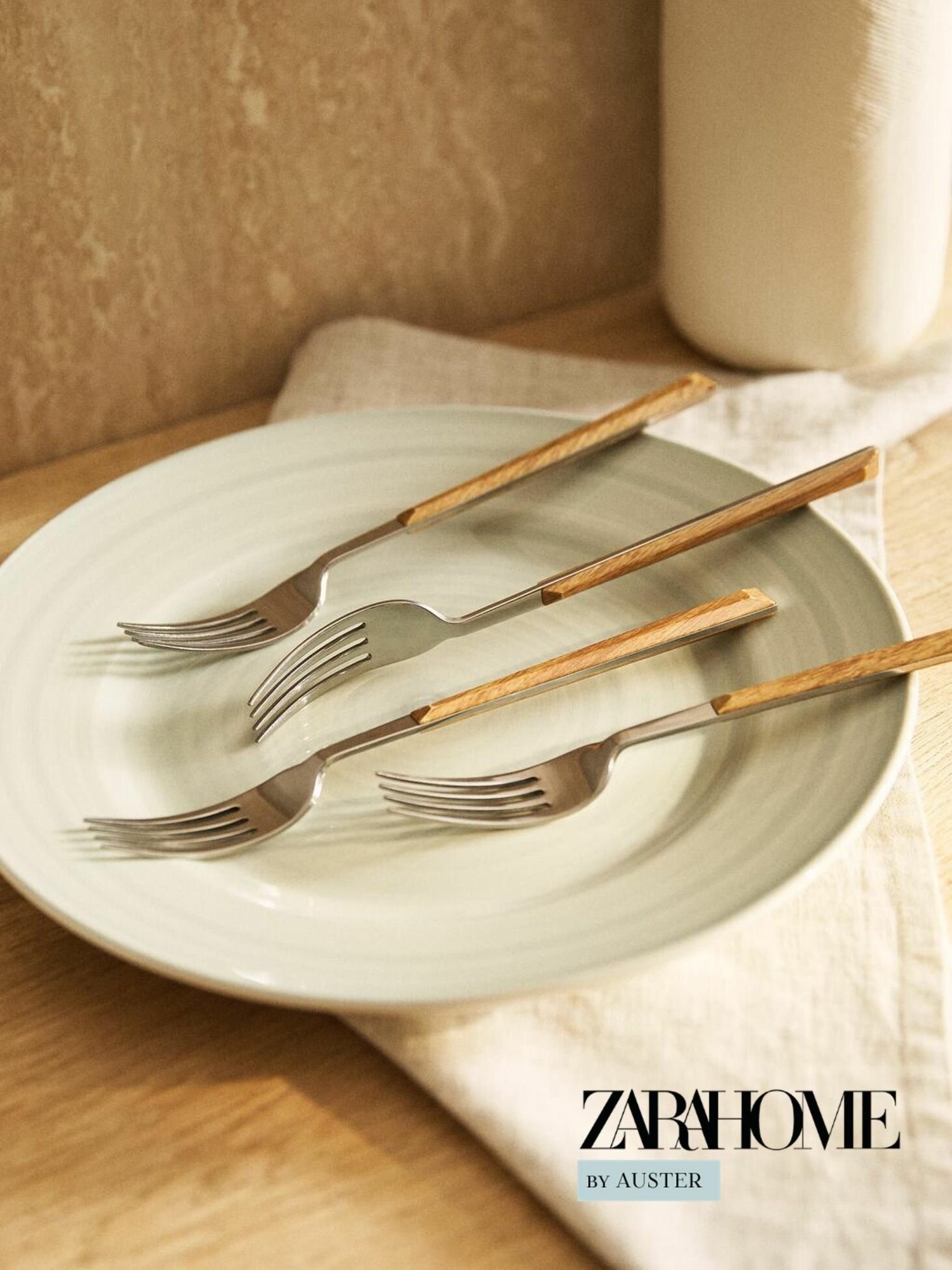 ZARA HOME Вилка столовая zara home - kitchen - товары для кухни "FORKS WITH WOOD-EFFECT HANDLES", 4 предм.