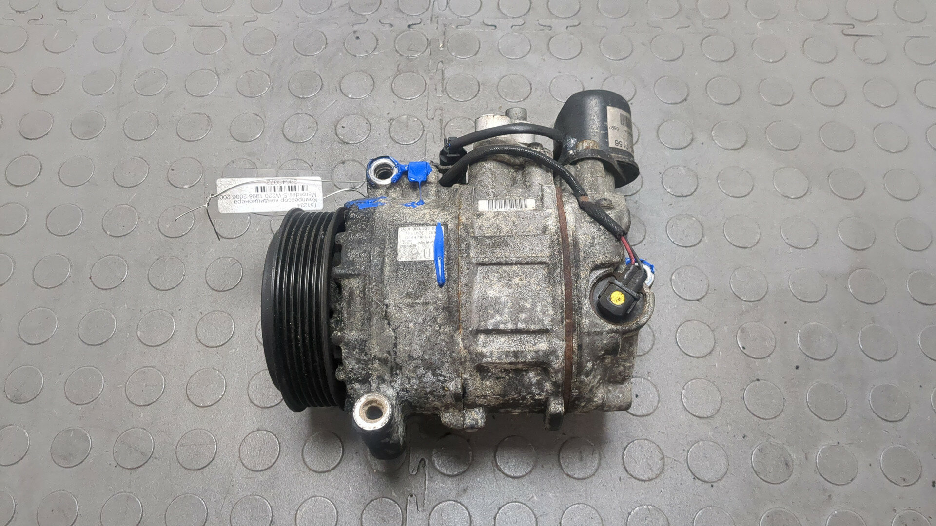 Компрессор кондиционера Mercedes S W220 Б/У