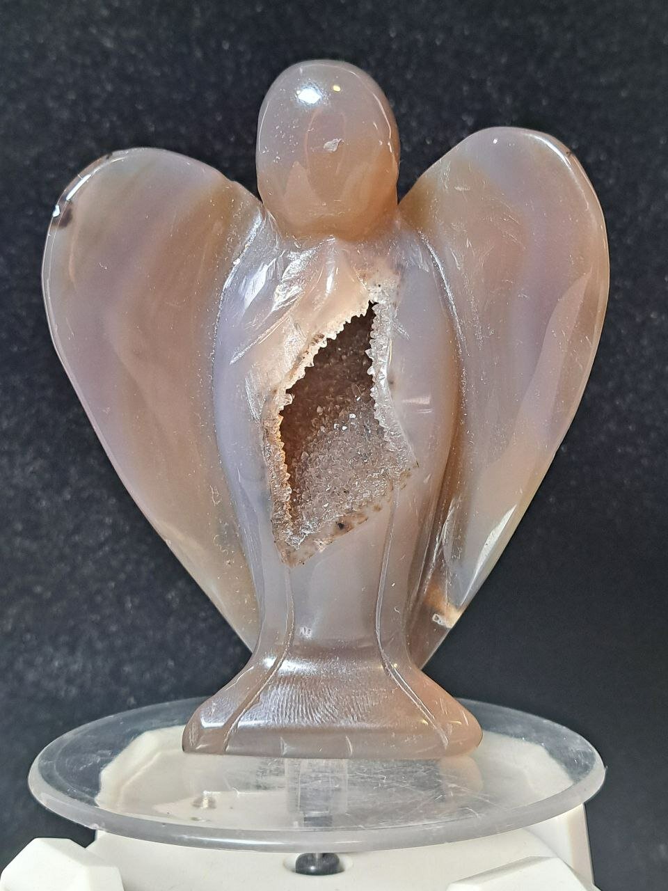 Статуэтка ангел, агат с жеодой, натуральный камень, декор для дома, для интерьера, талисман, оберег, амулет