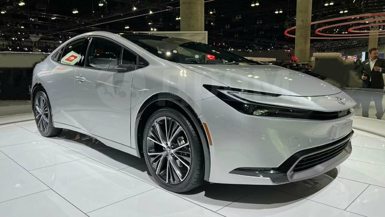 Диски автомобильные R19, Original New Toyota Prius Hybrid Z-Package , 19 дюймов, 5x114.3 (6.5J, ET40)