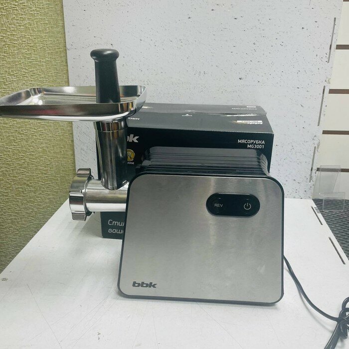 Мясорубка BBK MG3001