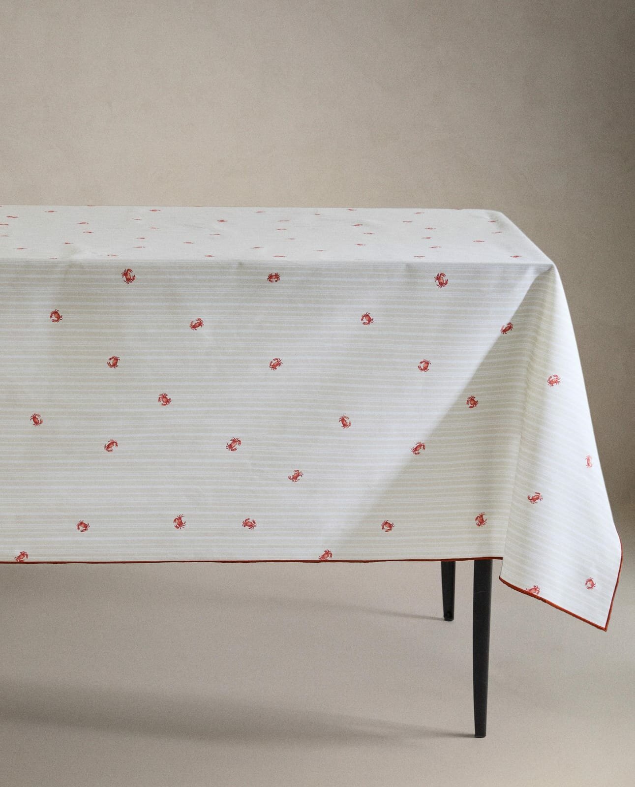 Скатерть ZARA HOME, узор в крабы, экрю, 150 x 250 см 4252/021/712-63