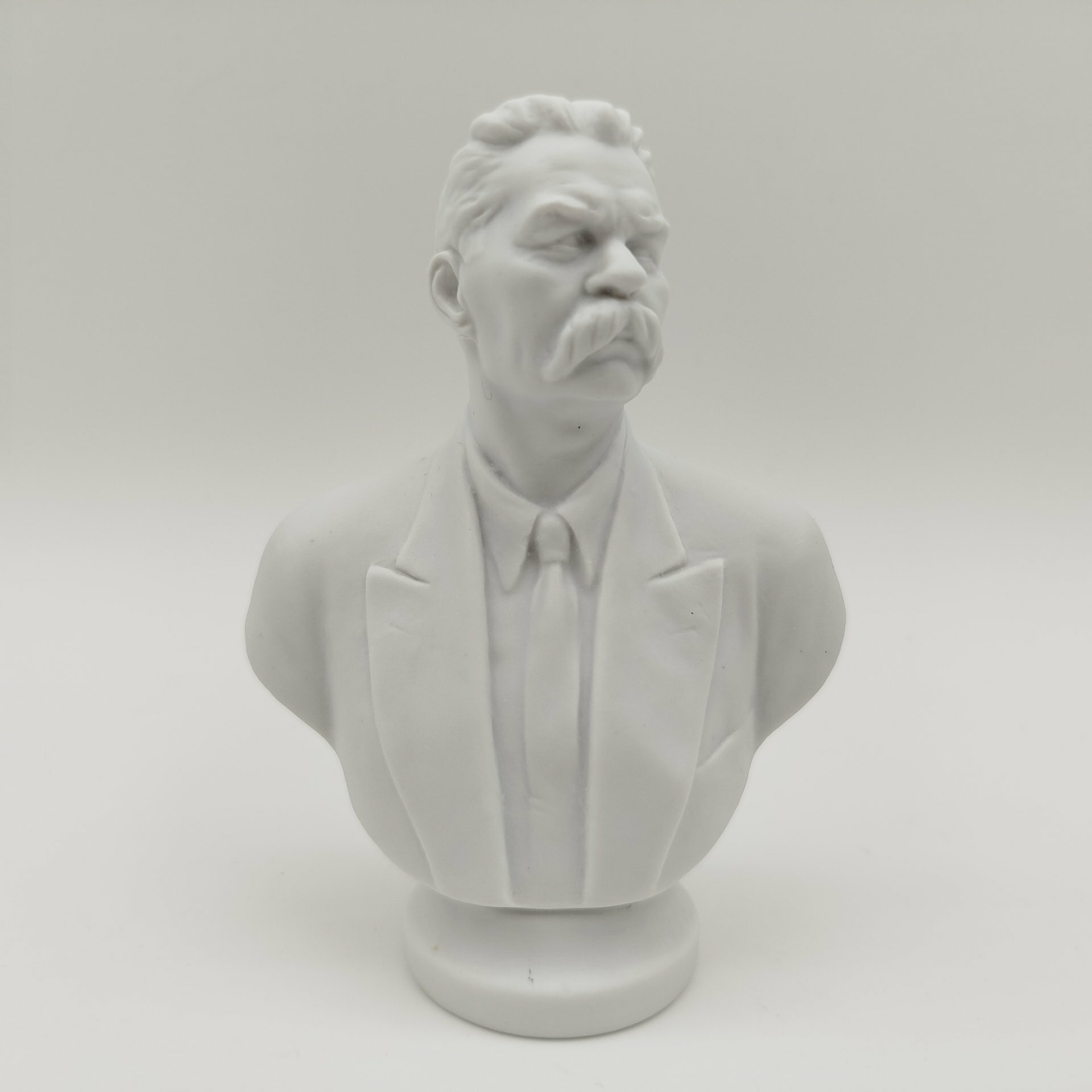 Бюст "Максим Горький", бисквит, Ленинградский фарфоровый завод (ЛФЗ), СССР, 1950-1960 гг.