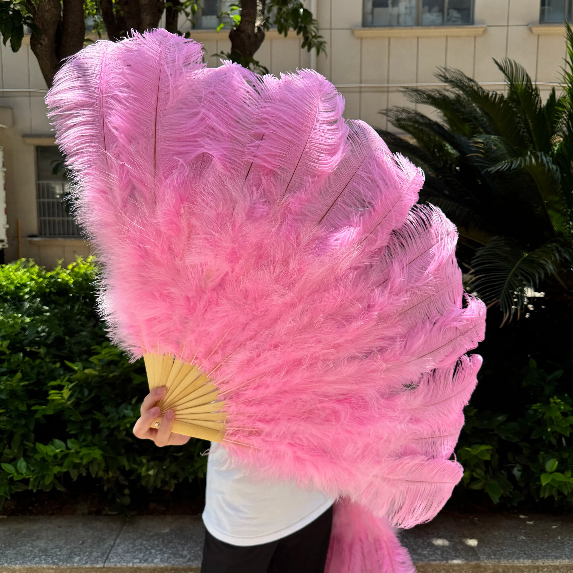 Большой красный ручной веер из страусиных перьев Розовый, 100cm, 1PCS Right hand