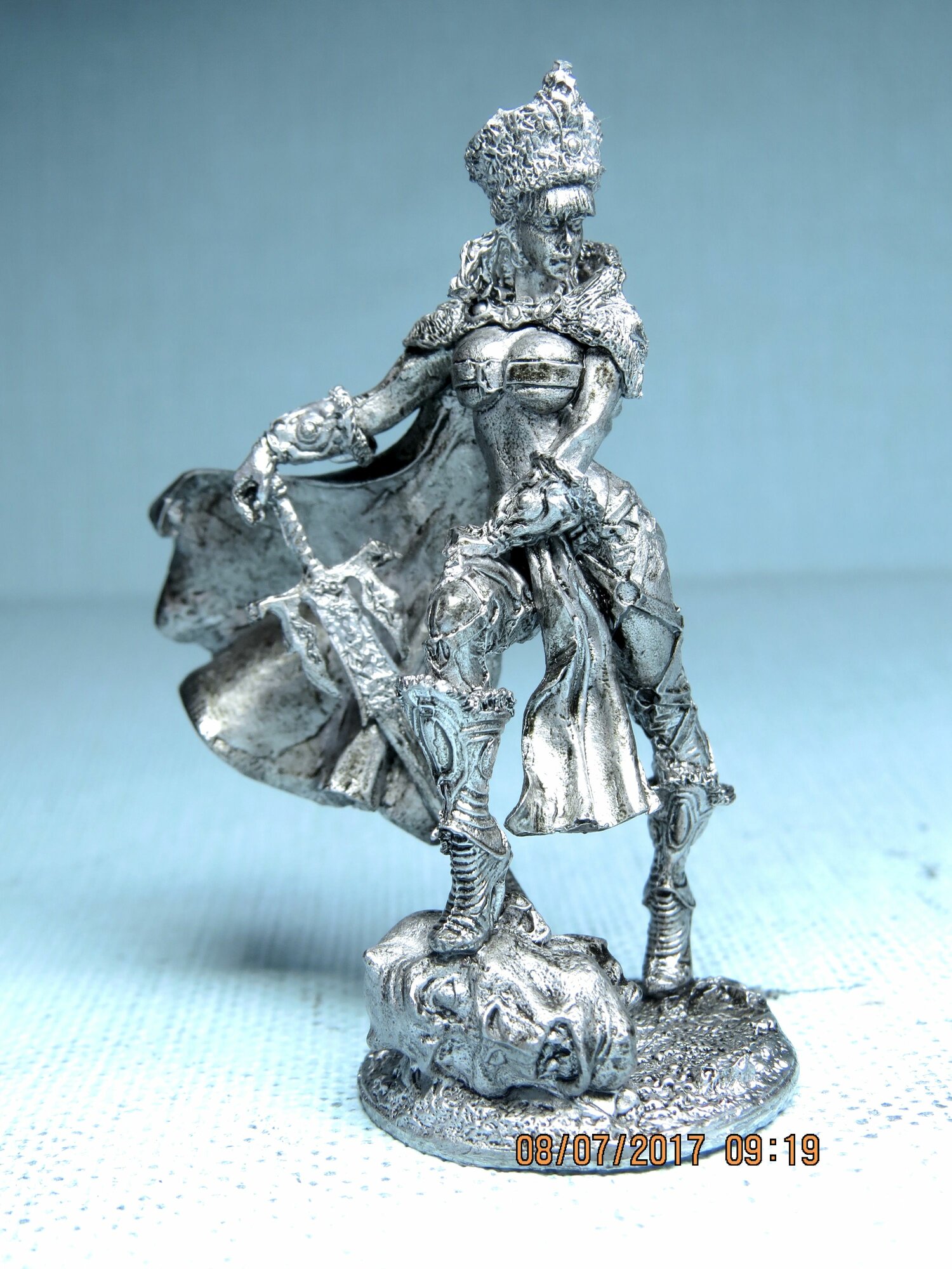 Оловянный солдатик королева севера 54 мм масштаб (высота 6-7 см) Фигурка коллекционная из олова