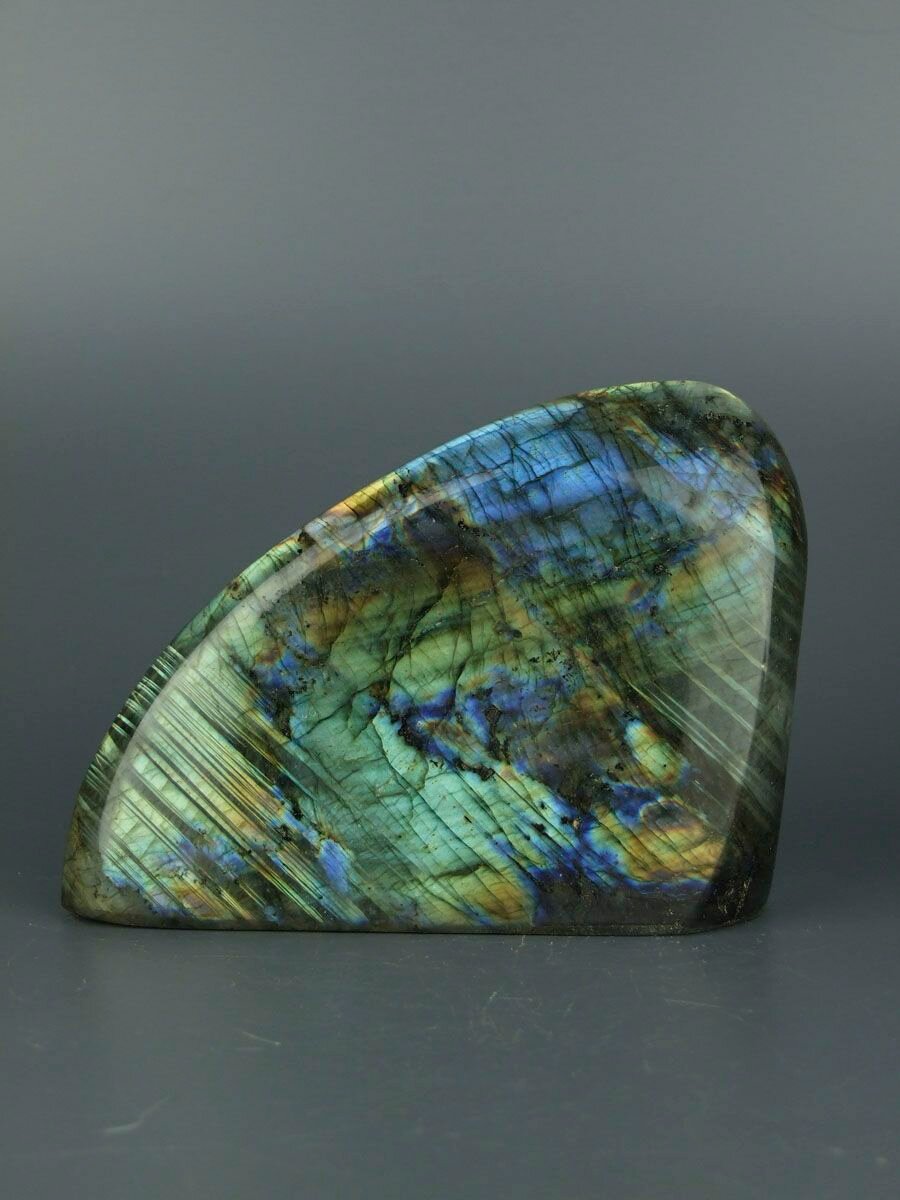 Лабрадорит большой кристалл 13х10х5 см