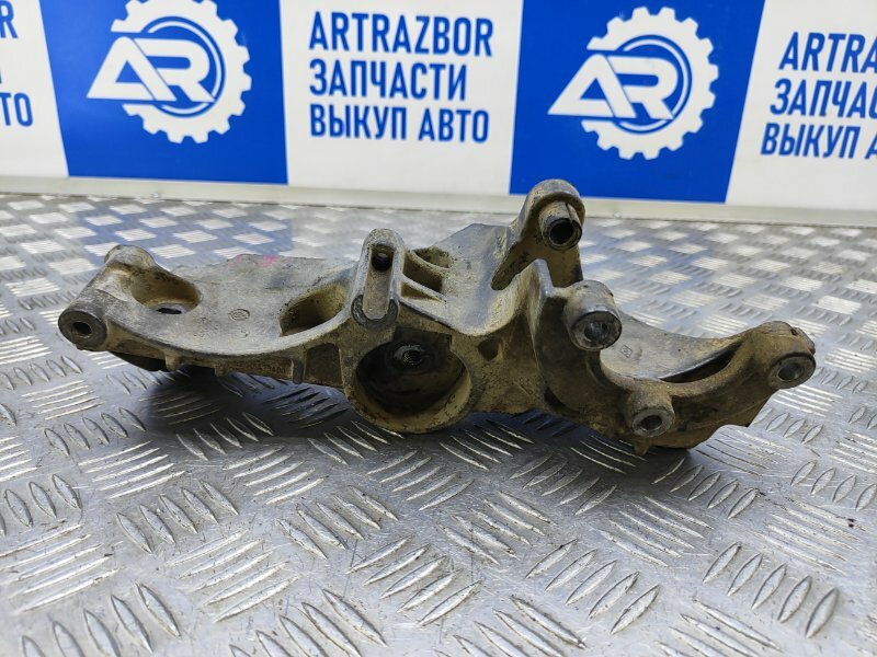 Б/У Кронштейн генератора Renault Logan 2 / Рено Логан 2 1.6 K4M2842 102 Л.С. 2015