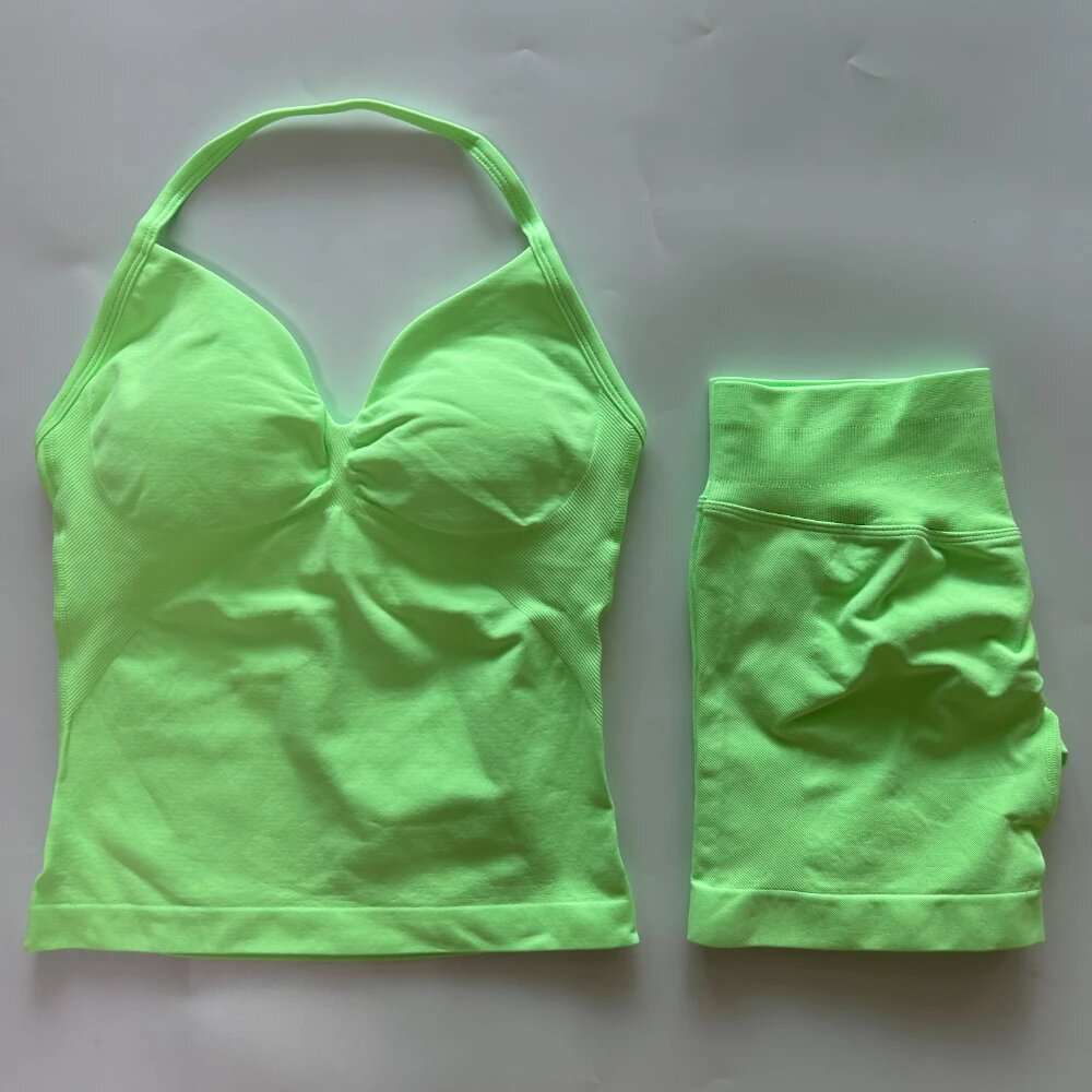 Костюм спортивный