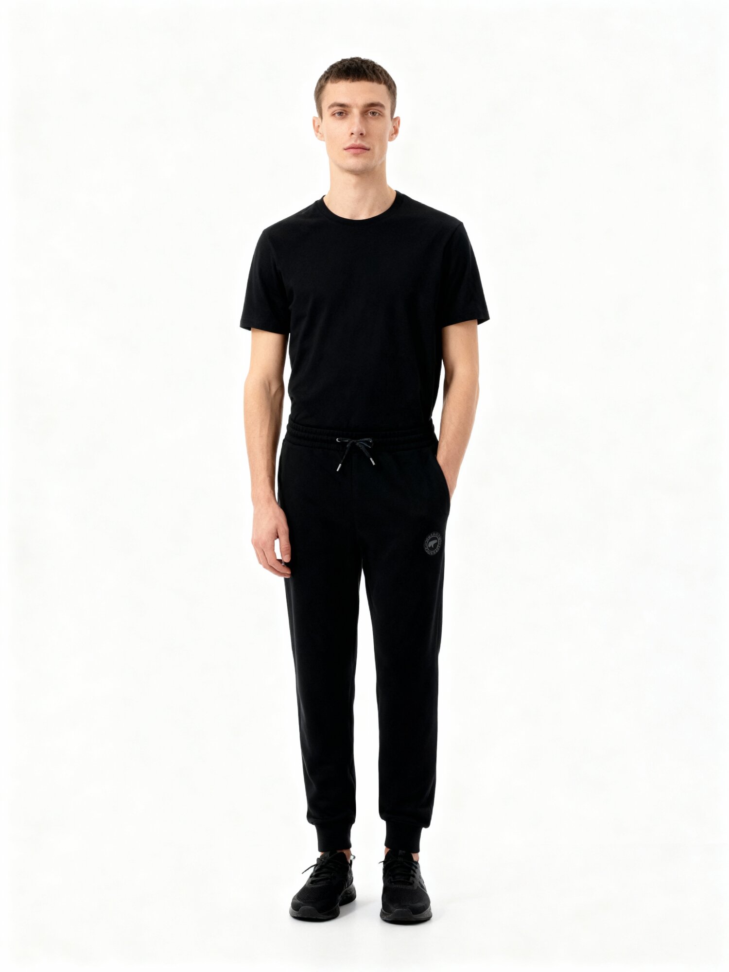 Брюки спортивные