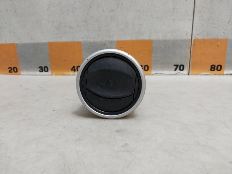 Б/У Дефлектор воздушный Citroen Berlingo B9 443390 Peugeot-Citroen арт. 9680899377