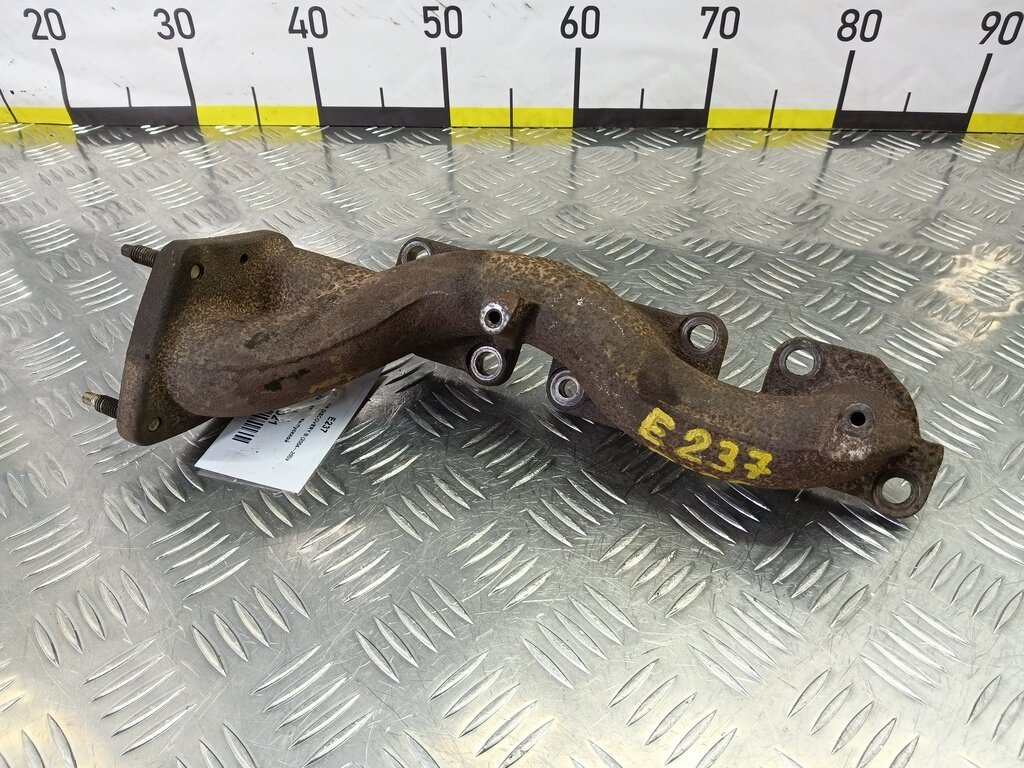 Коллектор выпускной Б/У для LAND ROVER DISCOVERY III (2004—2009) 1334641