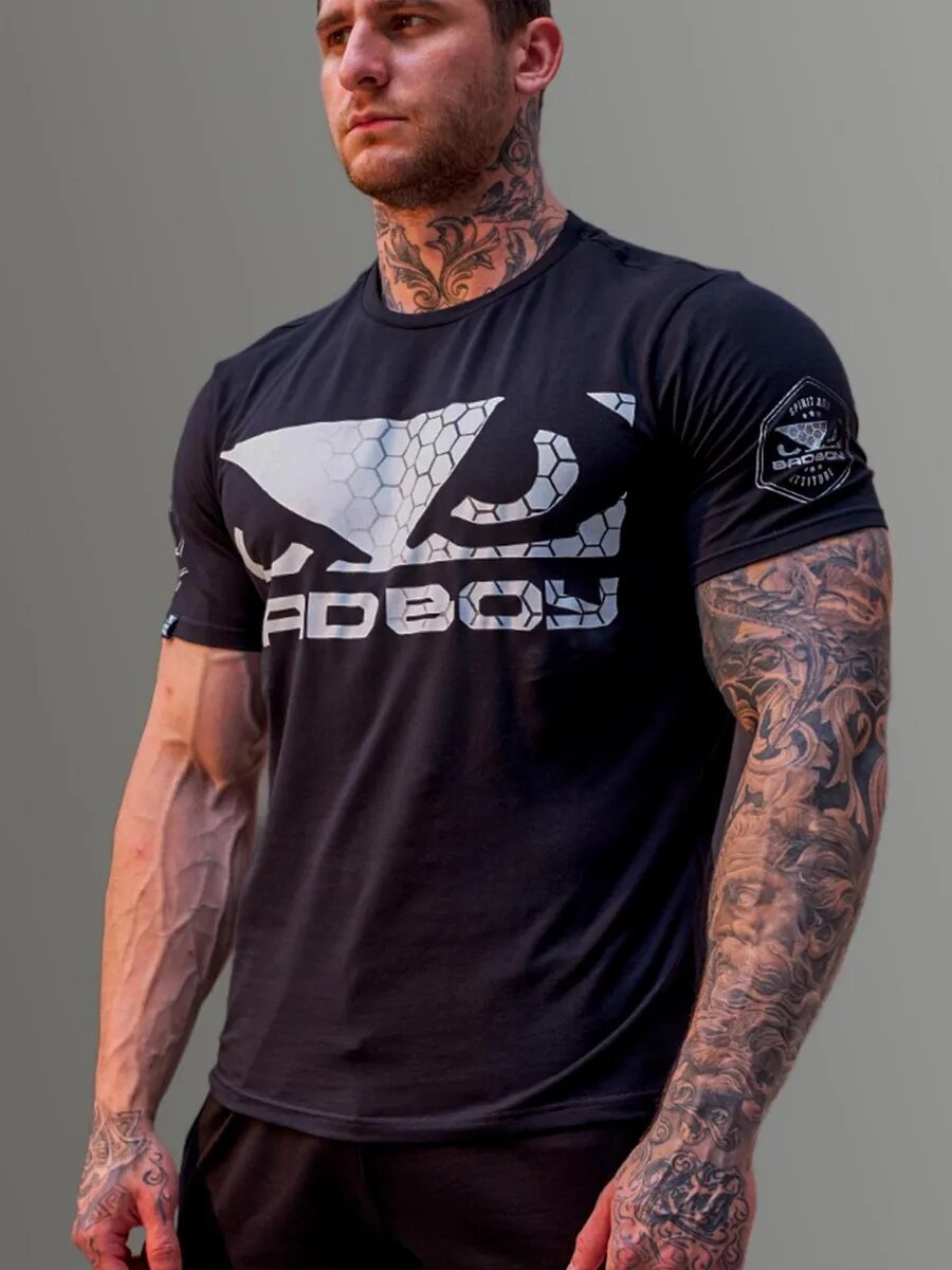 Футболка спортивная