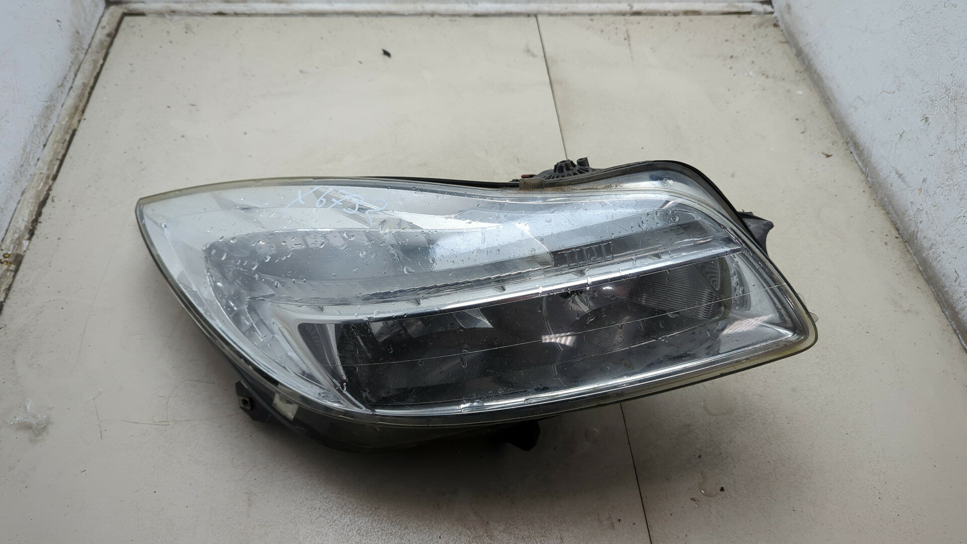 Фара (передняя) правая Opel Insignia Б/У