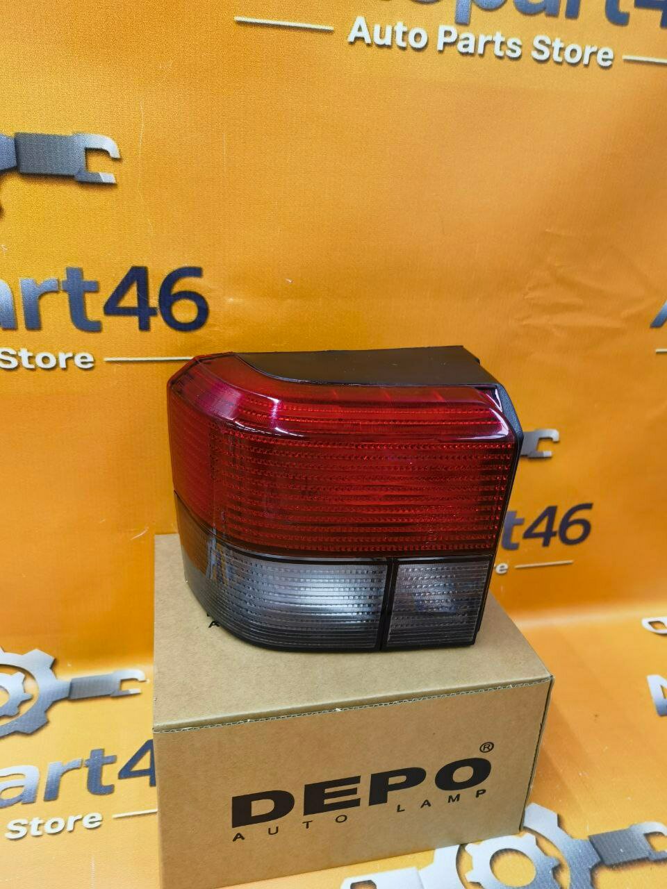 Задний левый фонарь фольксваген Т4 Volkswagen Т4 DEPO красный с 1997 по 2003 год