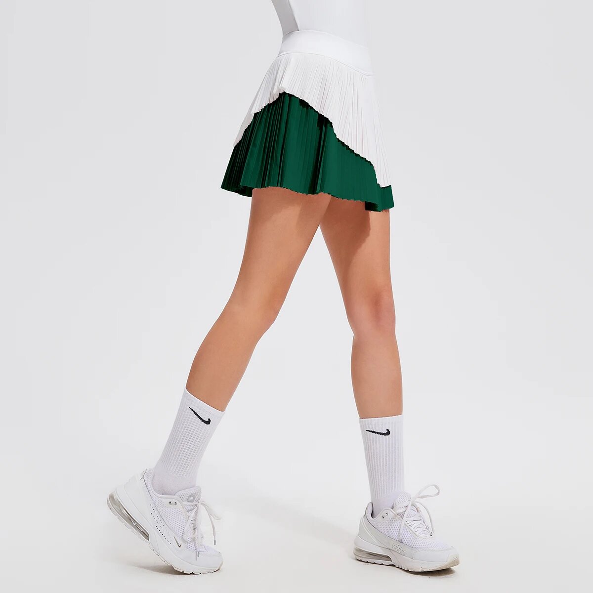 Шорты спортивные