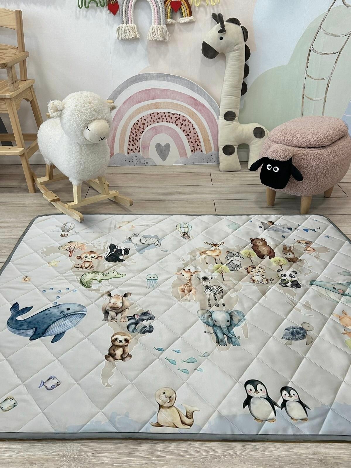 Развивающий игровой детский коврик для ползанья 120х130 см. Антискользящий напольный стеганый коврик для новорожденных.