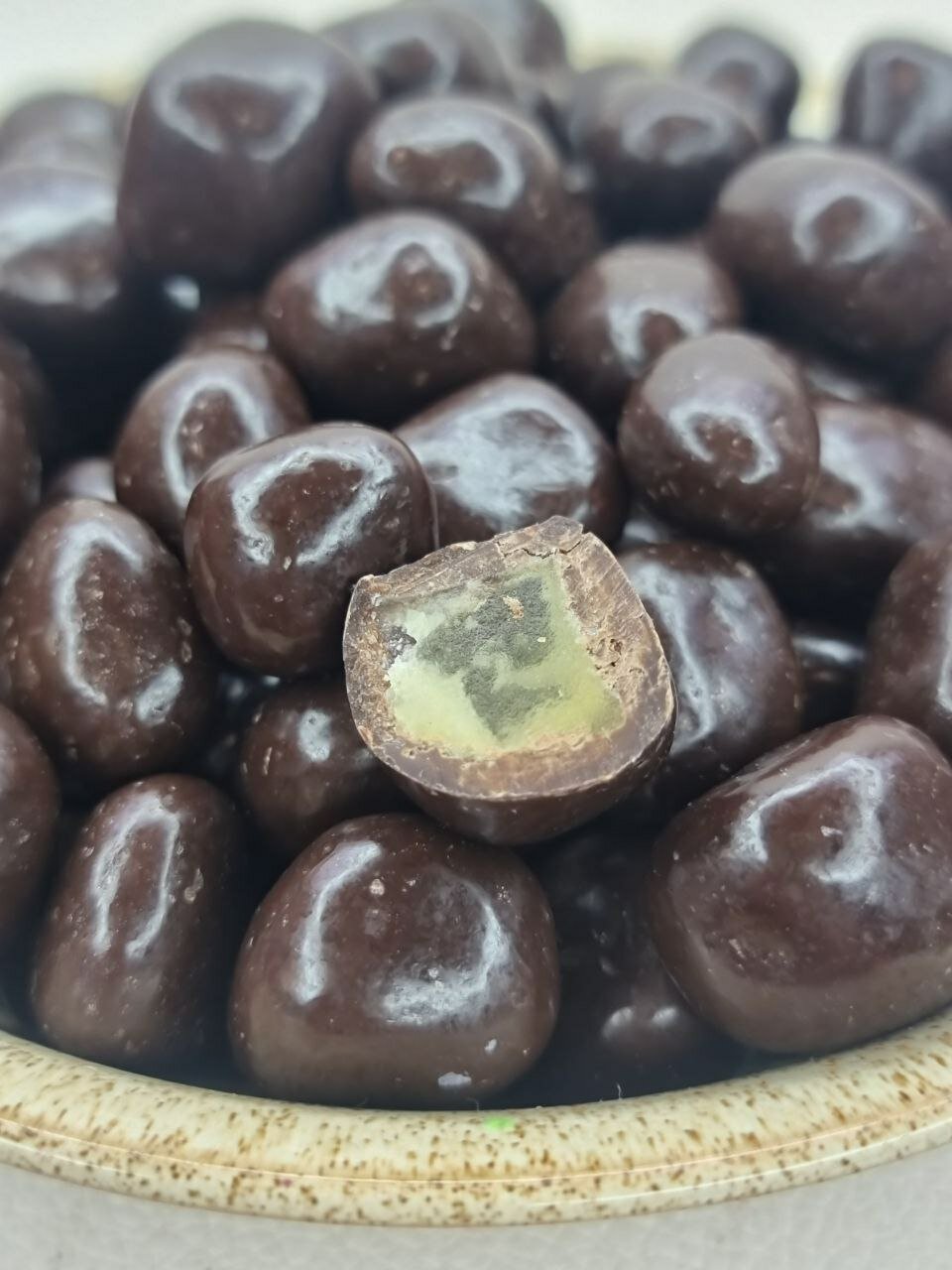 Имбирь в темной шоколадной глазури 250 Гр.