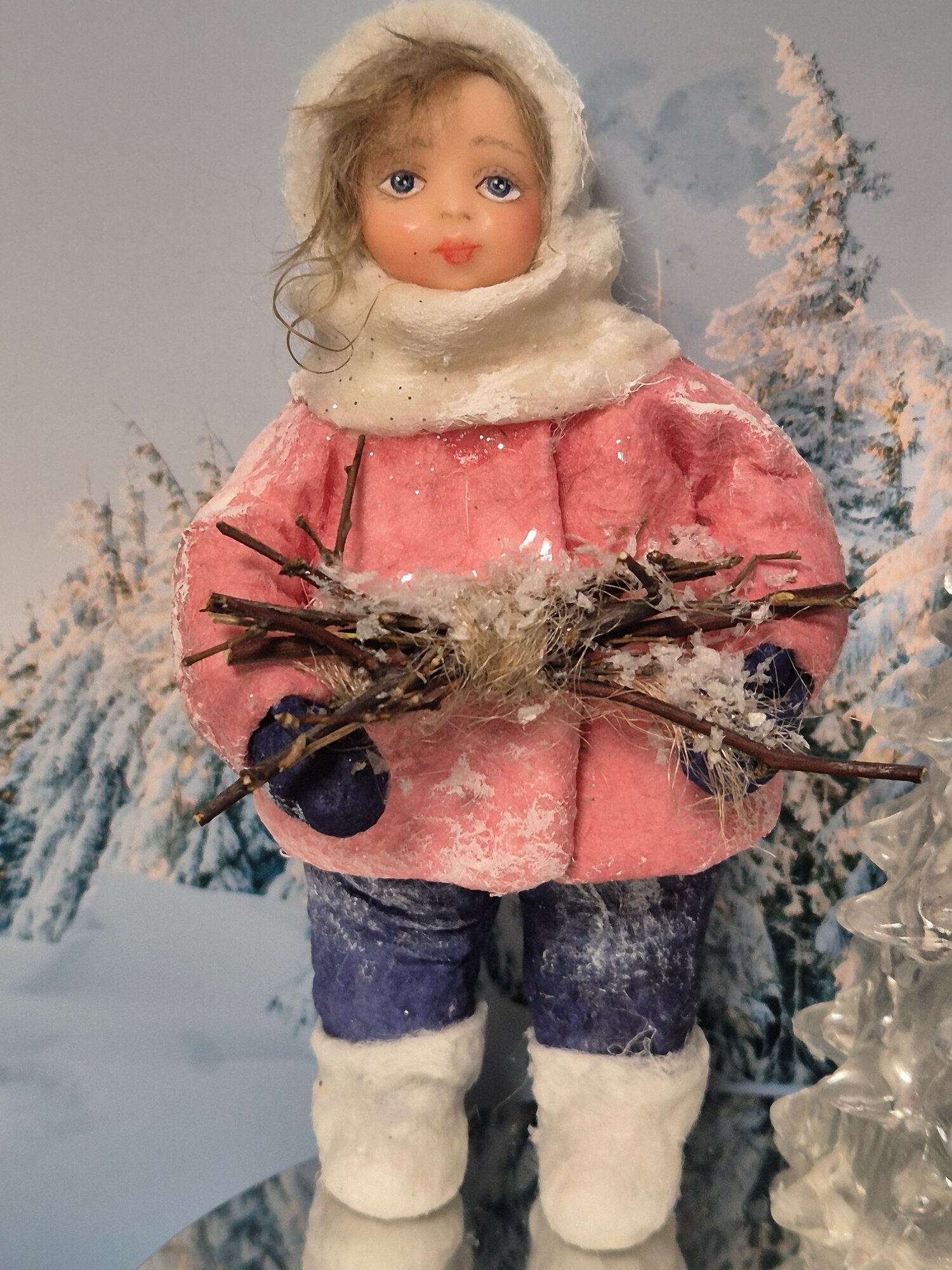 Ёлочная игрушка Affavatta, "Девочка с хворостом", 12см, ручная роспись