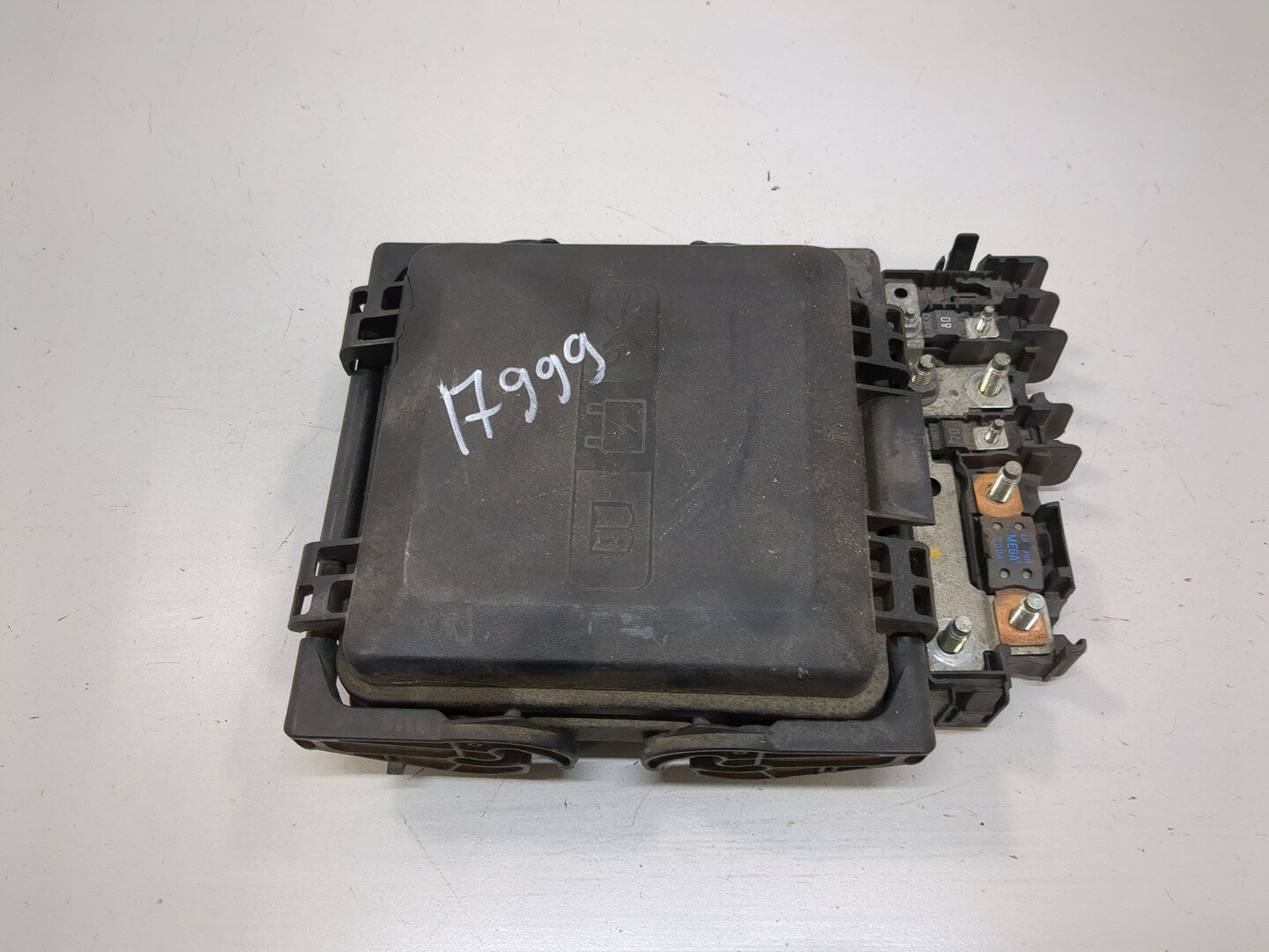 Блок предохранителей Cadillac CTS Б/У