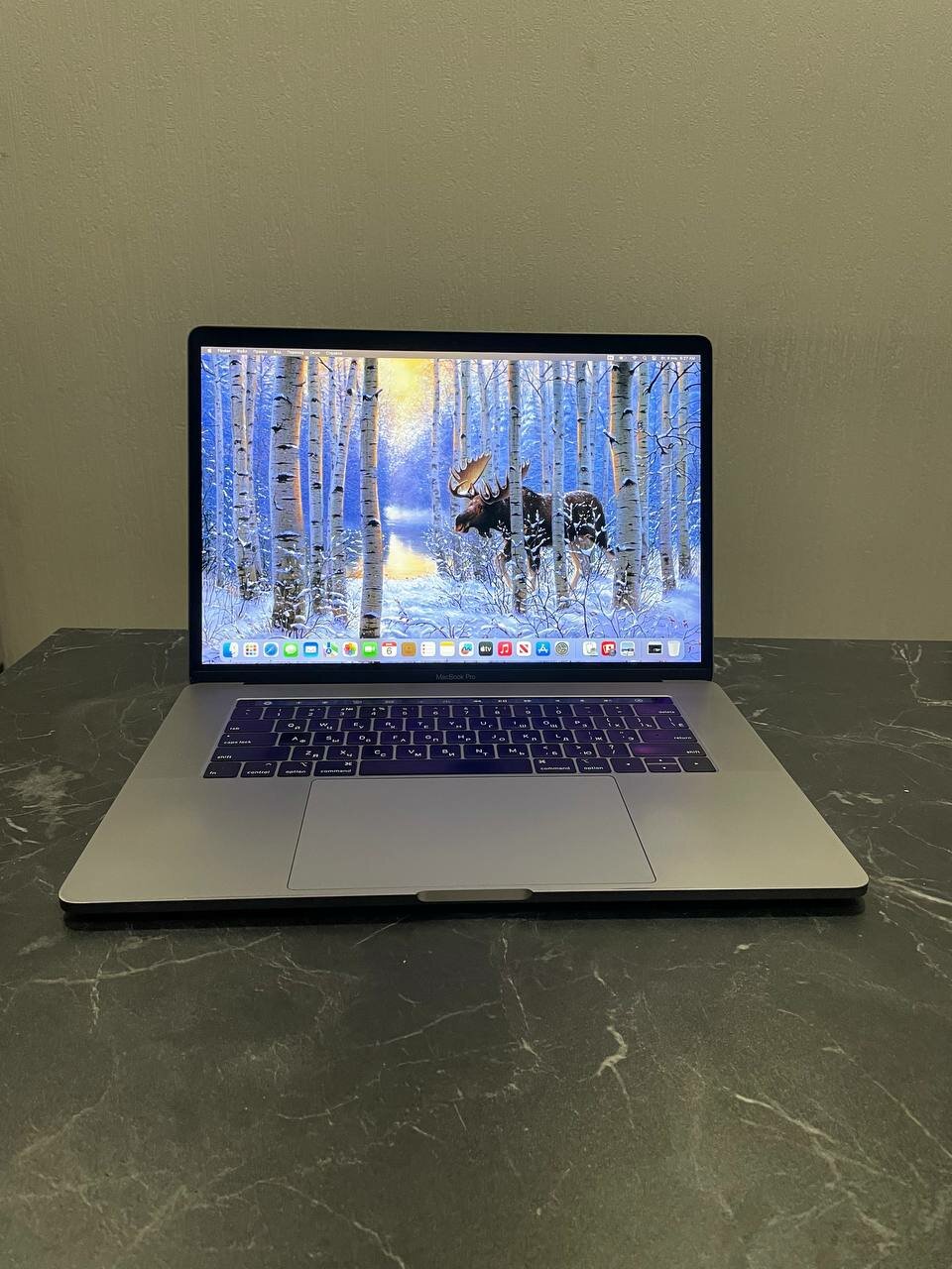 Ноутбук Apple MacBook Pro 15 2018, 2880x1800, Intel Core i7 2.6 ГГц, RAM 16 ГБ, SSD 512 ГБ, AMD Radeon Pro 560X, MacOS, серый