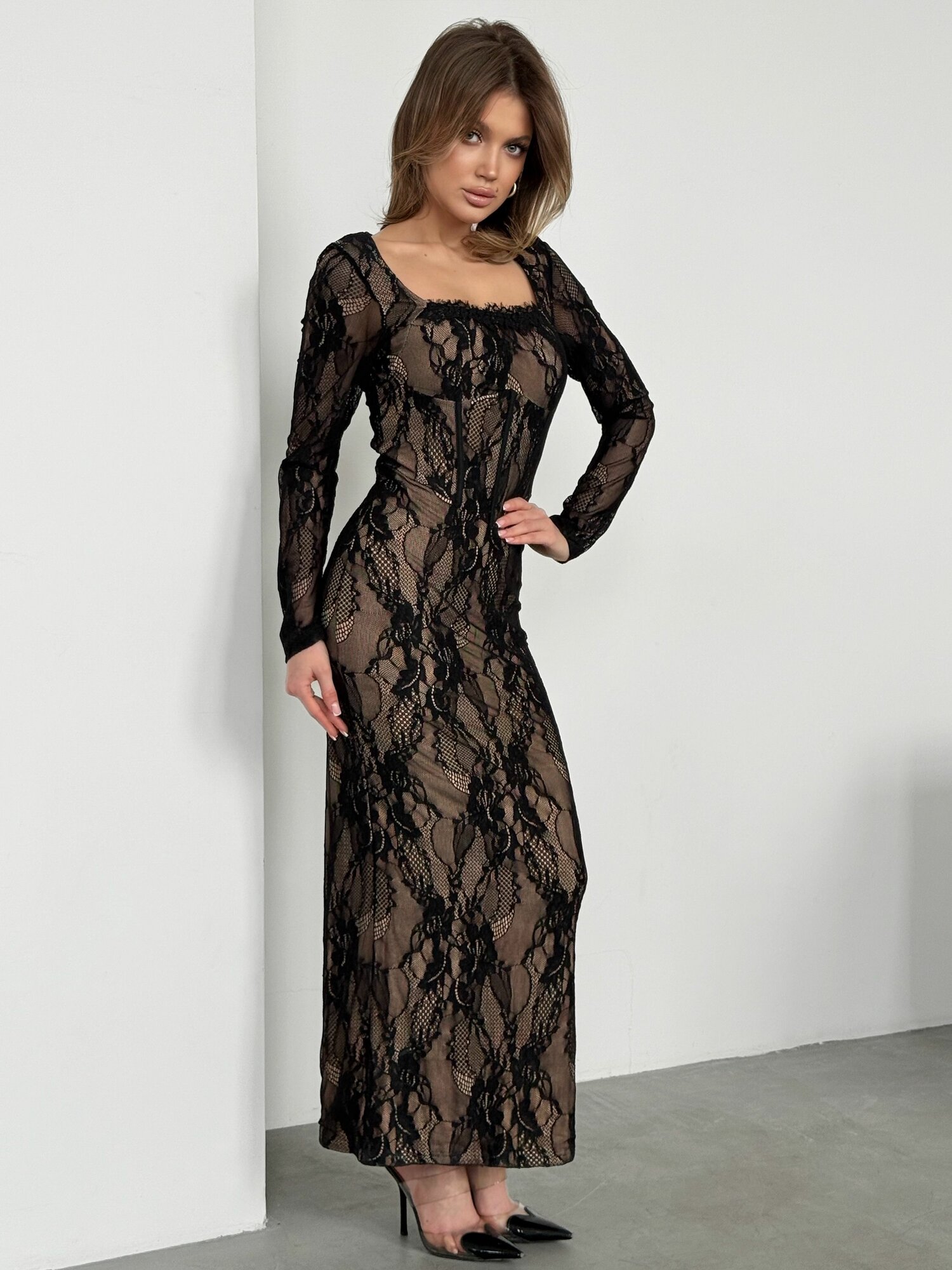 Платье Осень-зима 2025