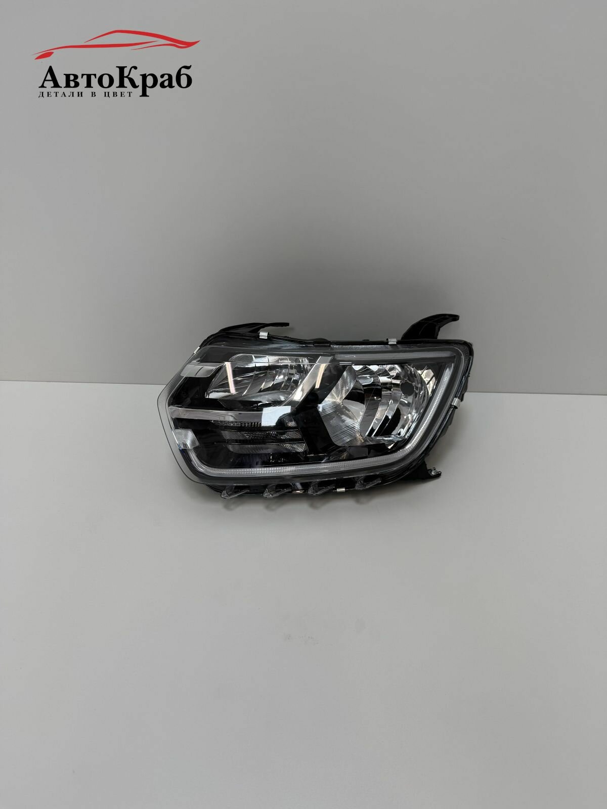 Фара левая с LED ДХО для Рено Дастер 2 2020 - 2022 г. Аналог