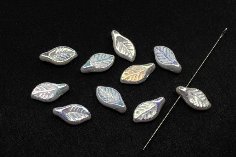 Бусина Листочек 12х6х3мм, цвет 02010/28703 белый, непрозрачная, 735-148, 10шт