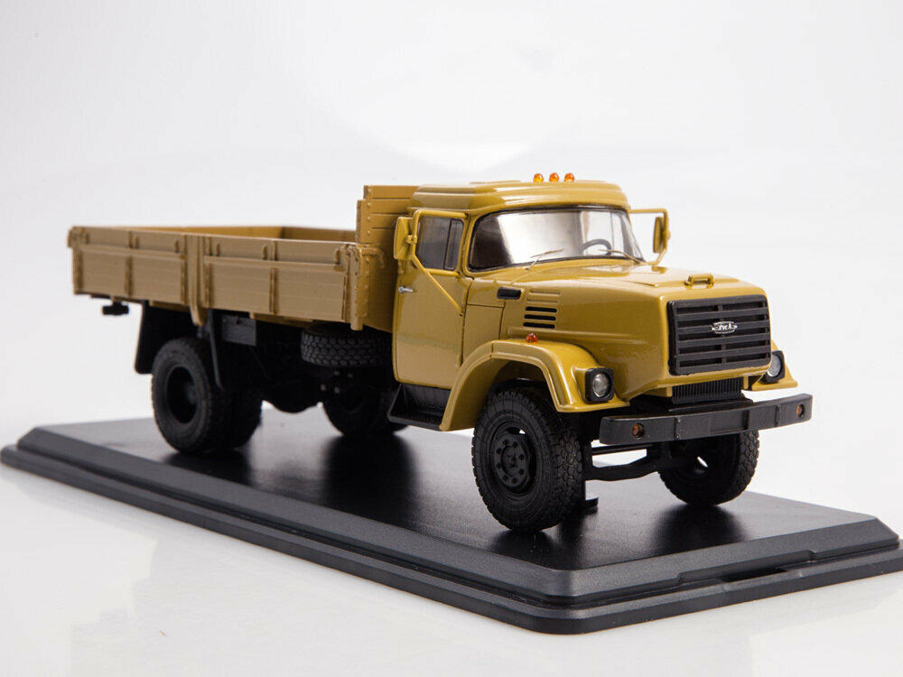 Масштабная модель ЗИЛ-130ГМД бортовой