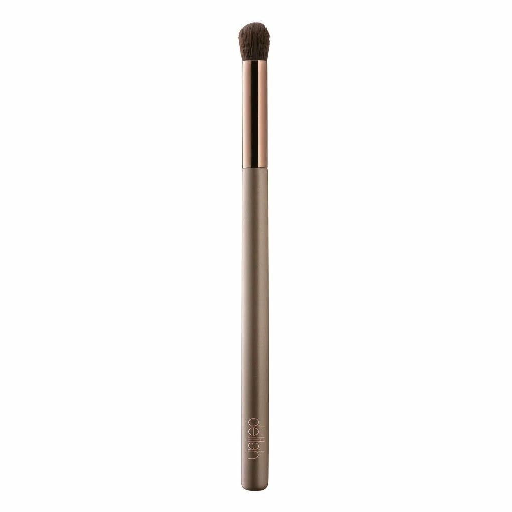 DELILAH Concealer Blending Brush - кисть для консилера