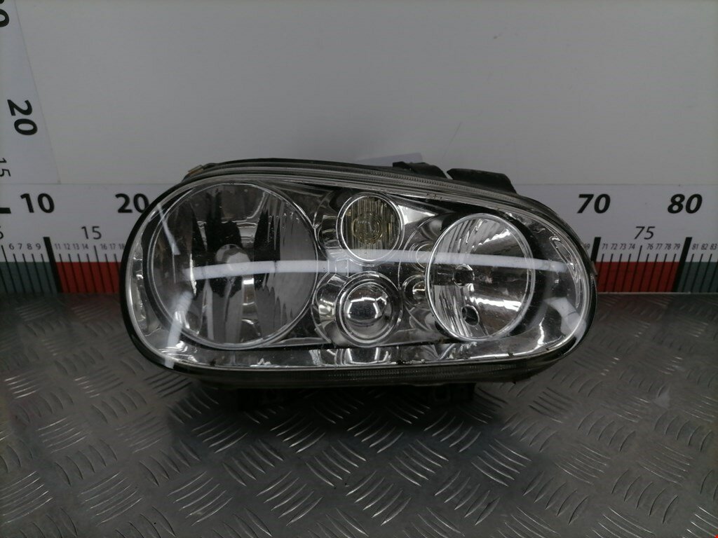 Фара правая Volkswagen Golf 4 1J1941018K арт. 2115654