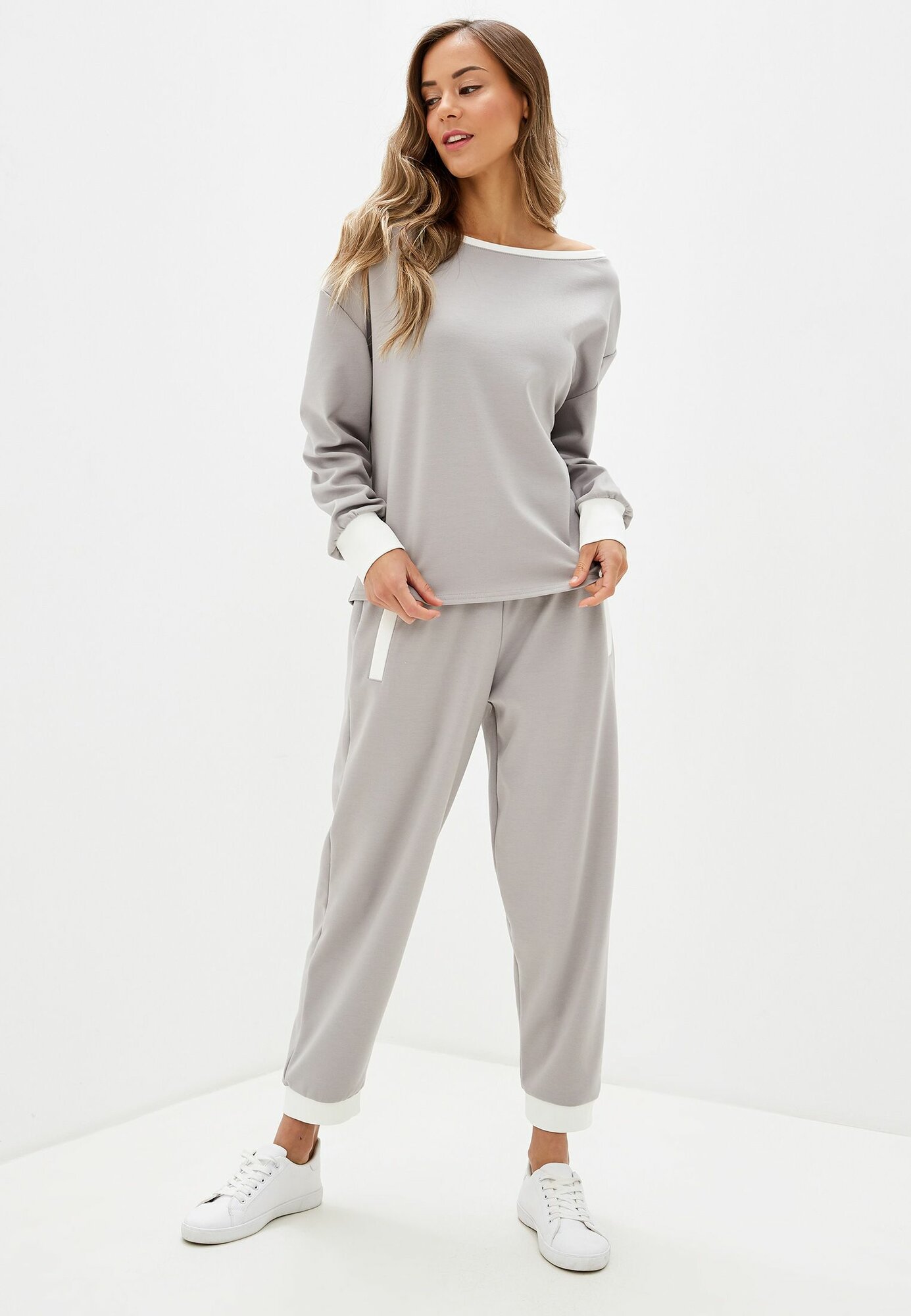 Костюм спортивный