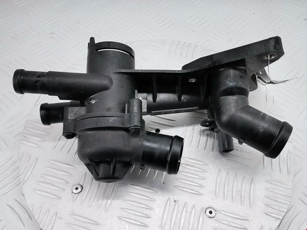 Корпус термостата Skoda Fabia 1 03C121111B арт. 1676790