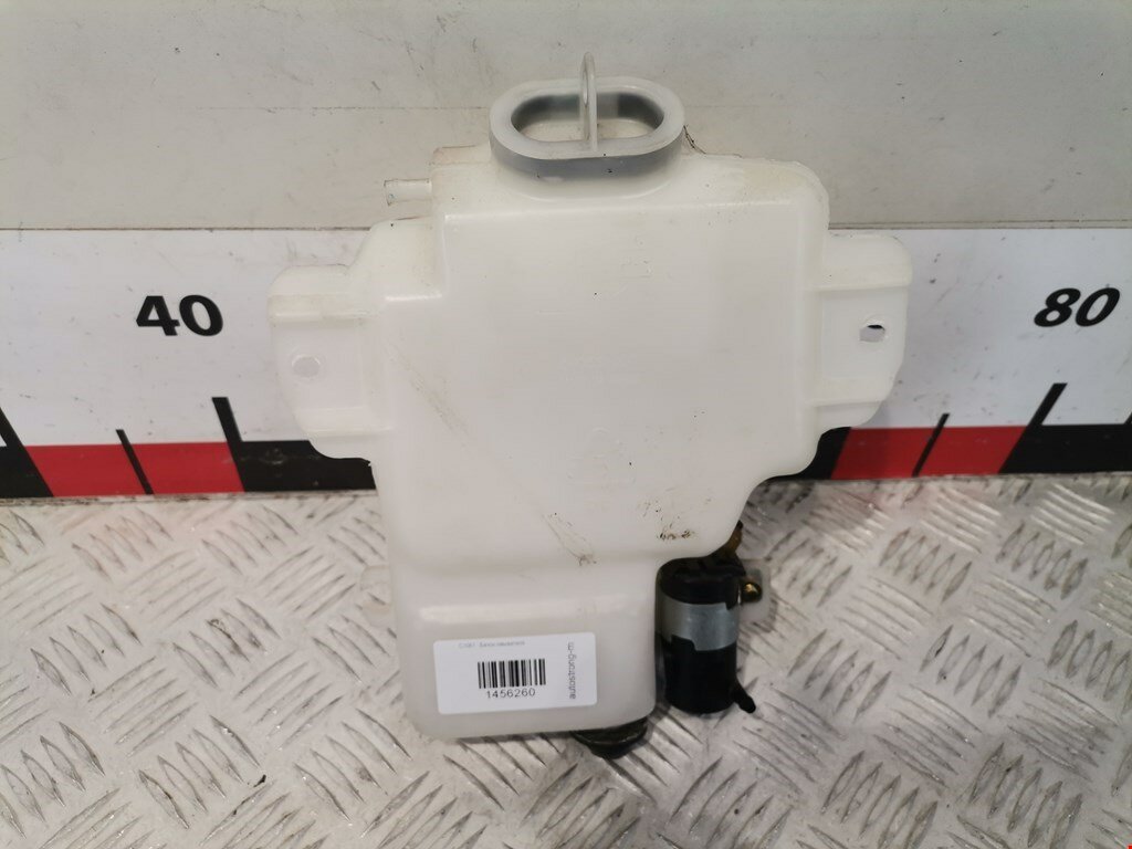 Бачок омывателя Mitsubishi Pajero 3 MB628750 арт. 1456260