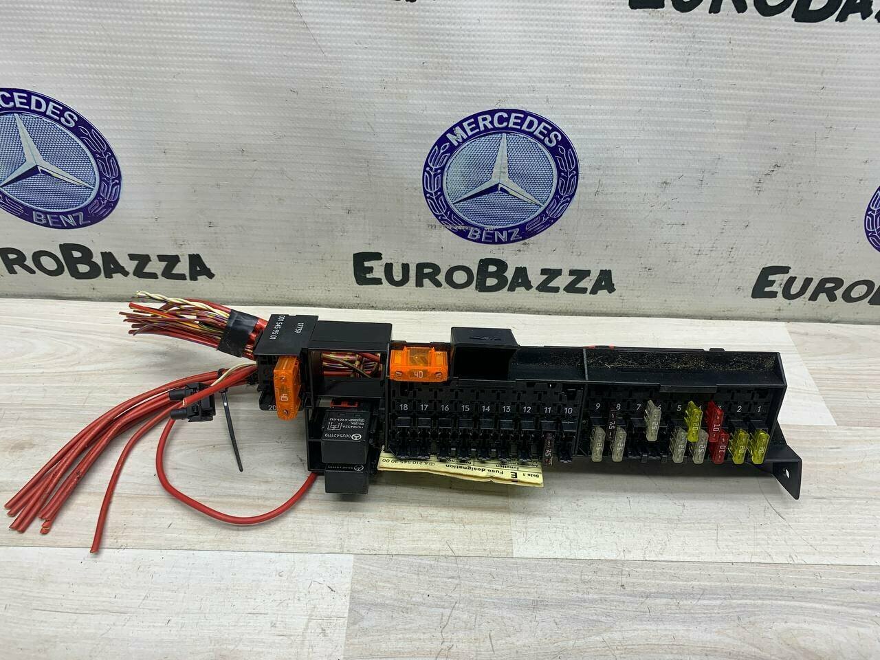 Блок предохранителей Mercedes W210 A0015459501