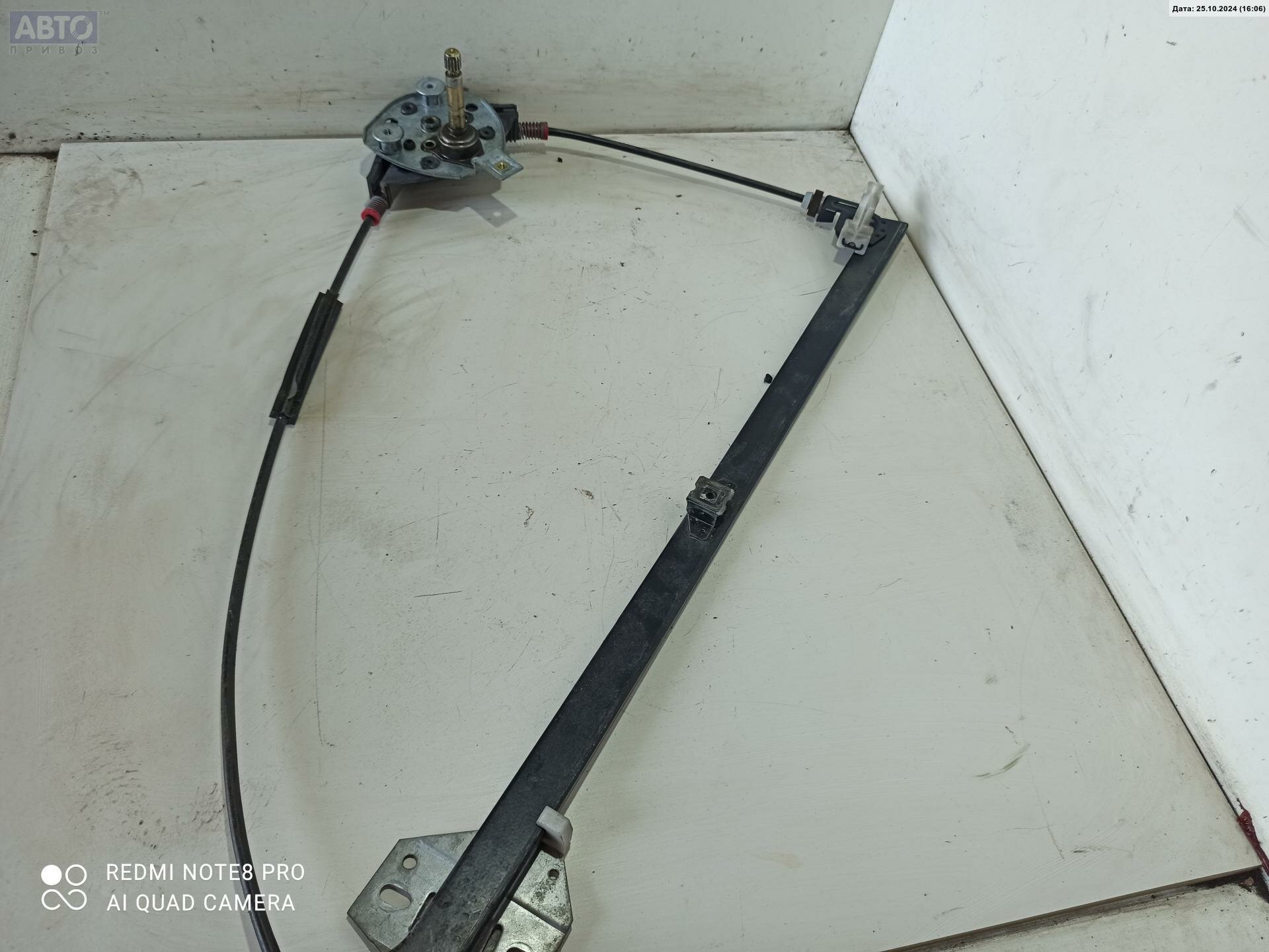 Стеклоподъемник механический передний правый Volkswagen Transporter T4