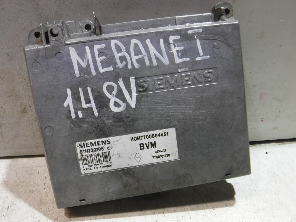 Блок управления двигателем Renault Megane I 7700864451