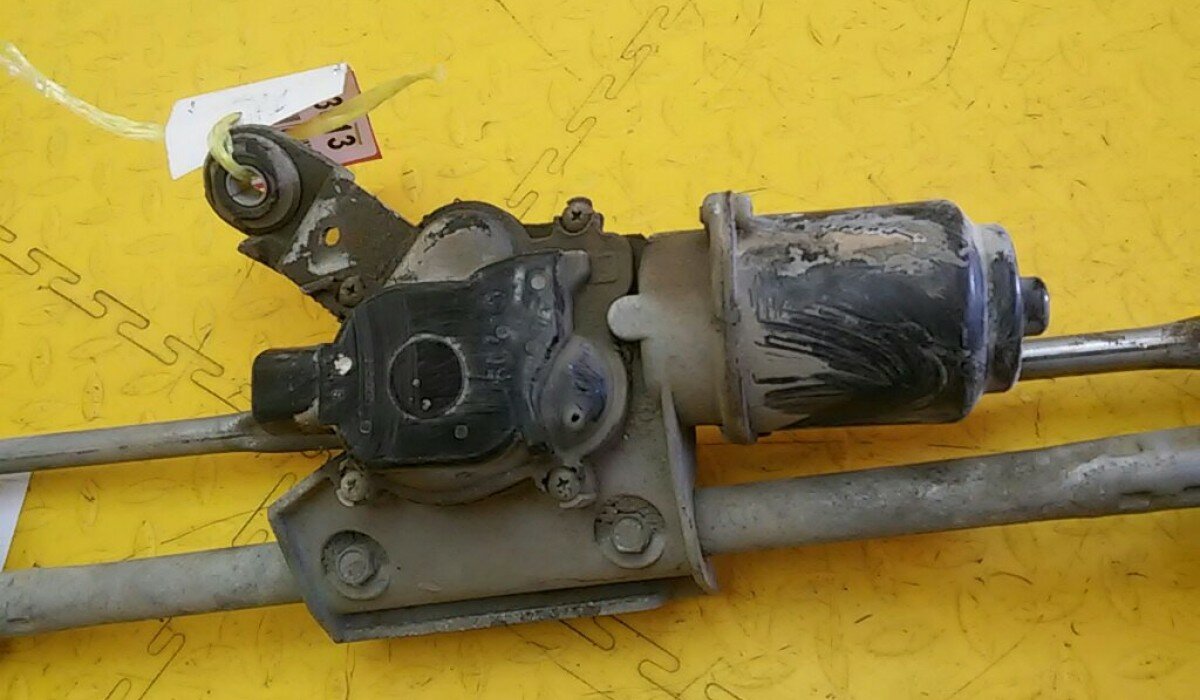 Моторчик стеклоочистителя передний Navara (D40) Nissan 28815EB400