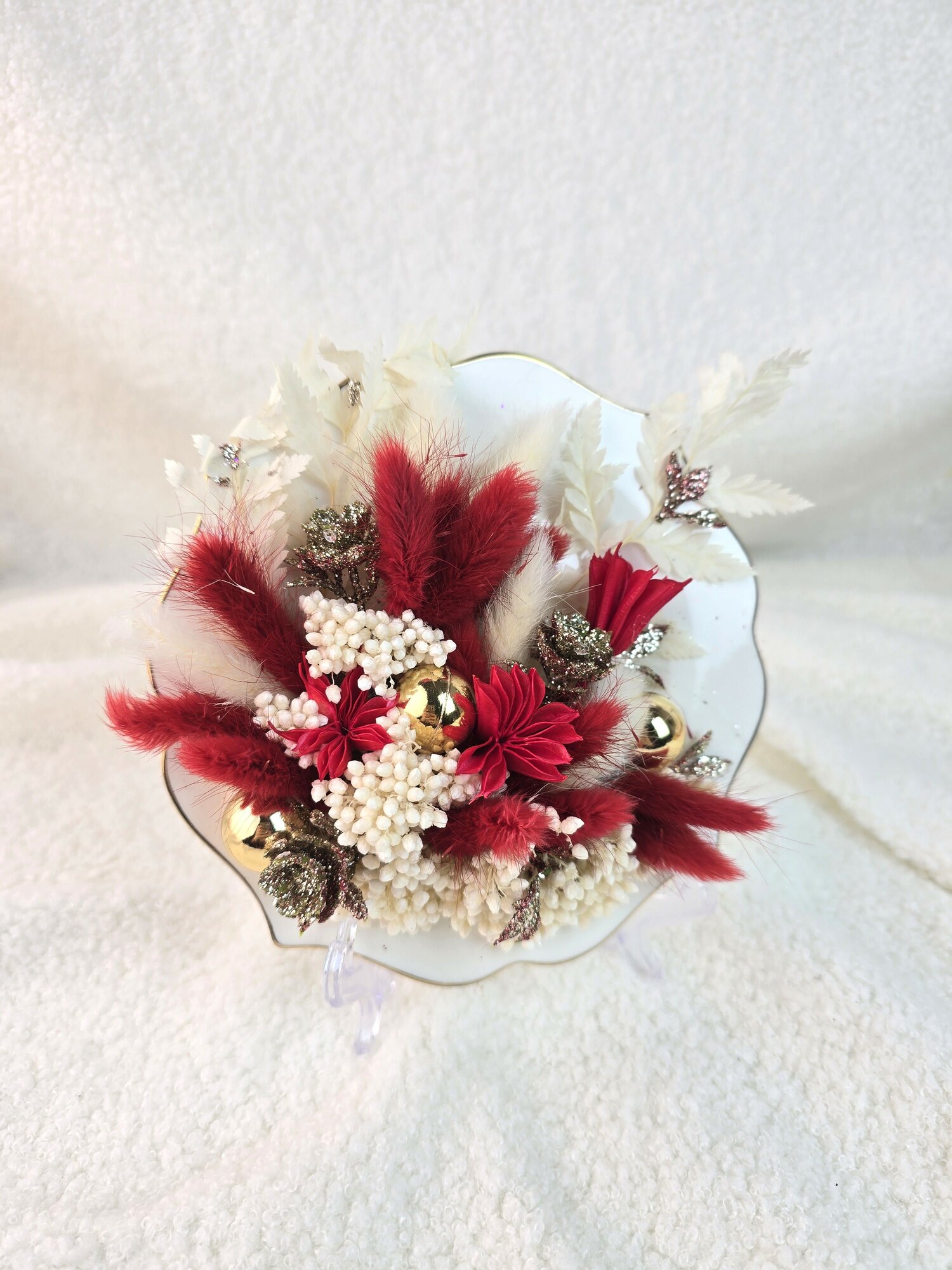 Новогодний декор для дома , тарелка декорированная сухоцветами и стабилизированными растениями , подарок на новый год