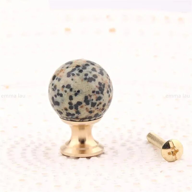 Латунные ручки для шкафов с хрустальными шариками DOT