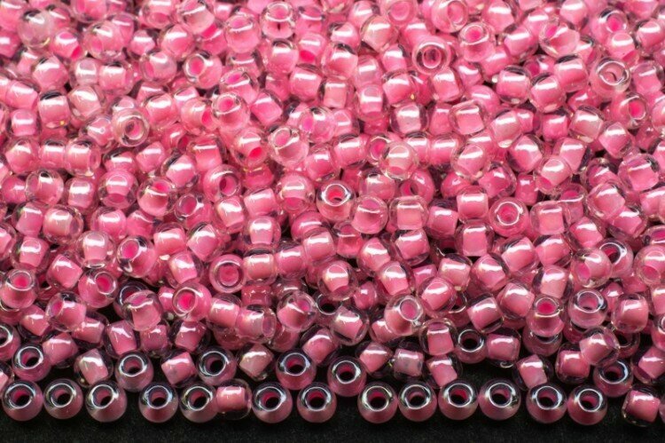 Бисер японский TOHO круглый 11/0 #0379 хрусталь/конфета, окрашенный изнутри, 10 грамм