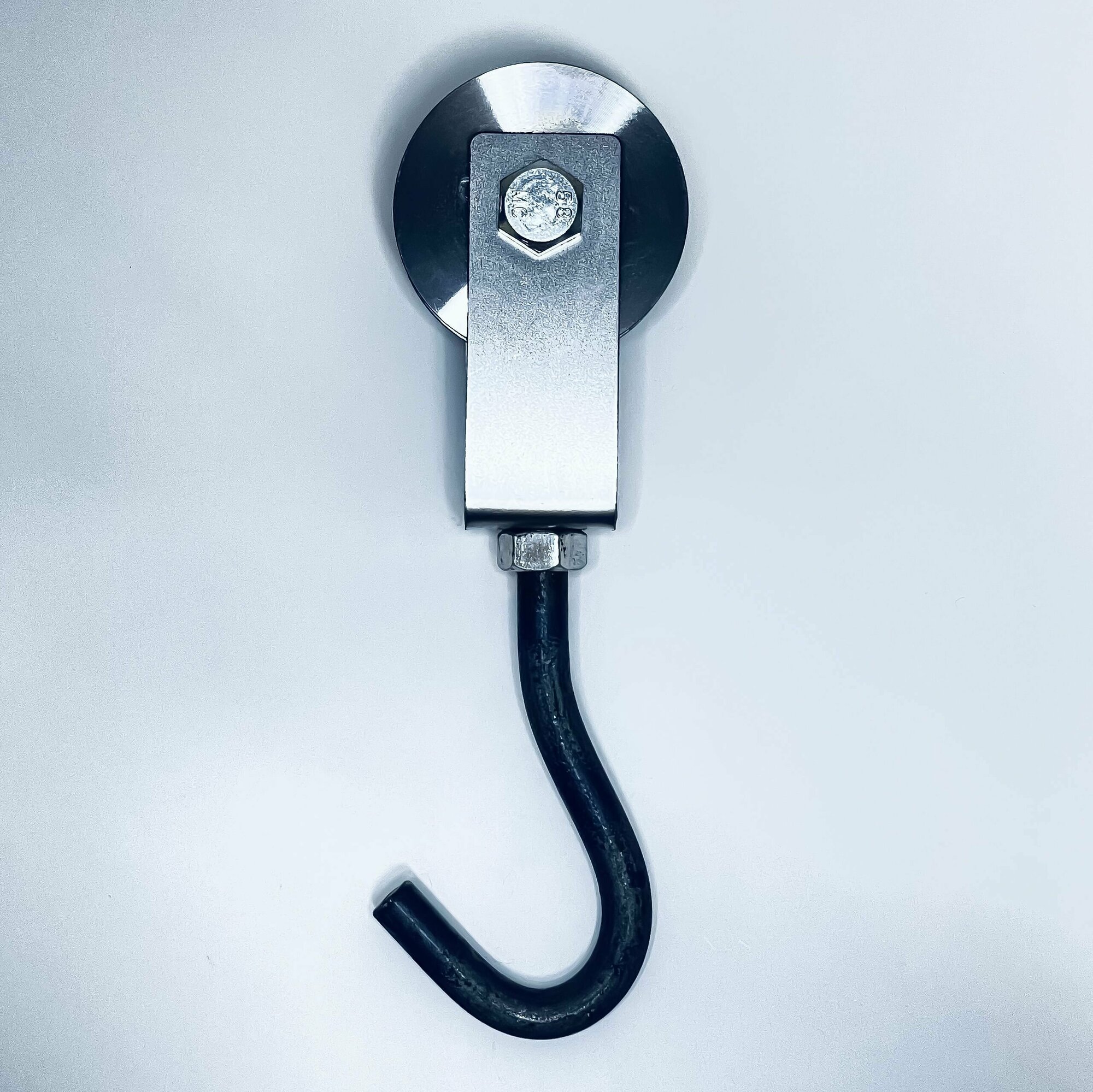 Блок монтажный с крюком Ф70 армогиб для подъема грузов до 315 кг с подшипником и канавкой 15 мм