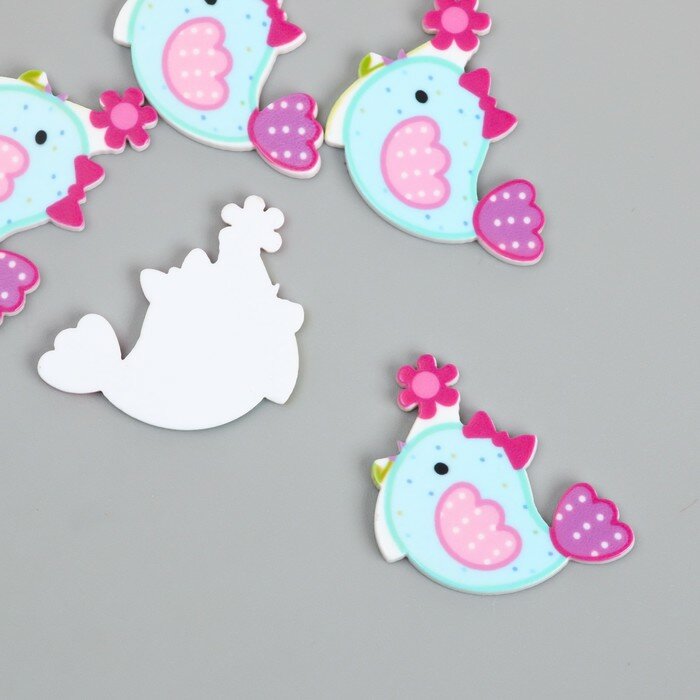 Декор для творчества акрил «Птичка с цветком», 3.6×2.7 см