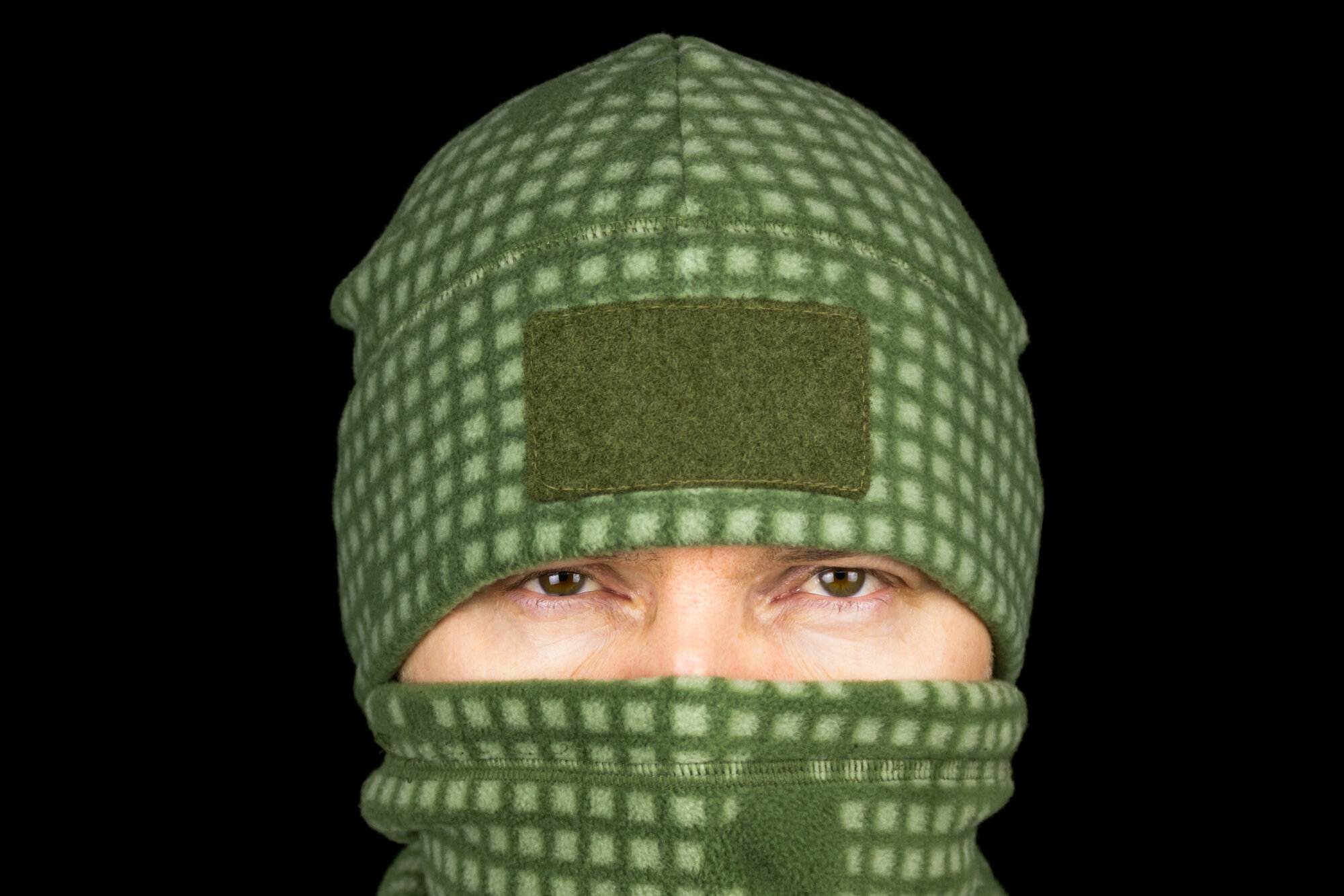 Тактическая флисовая шапка в камуфляже DNC, Desert Night Camo.